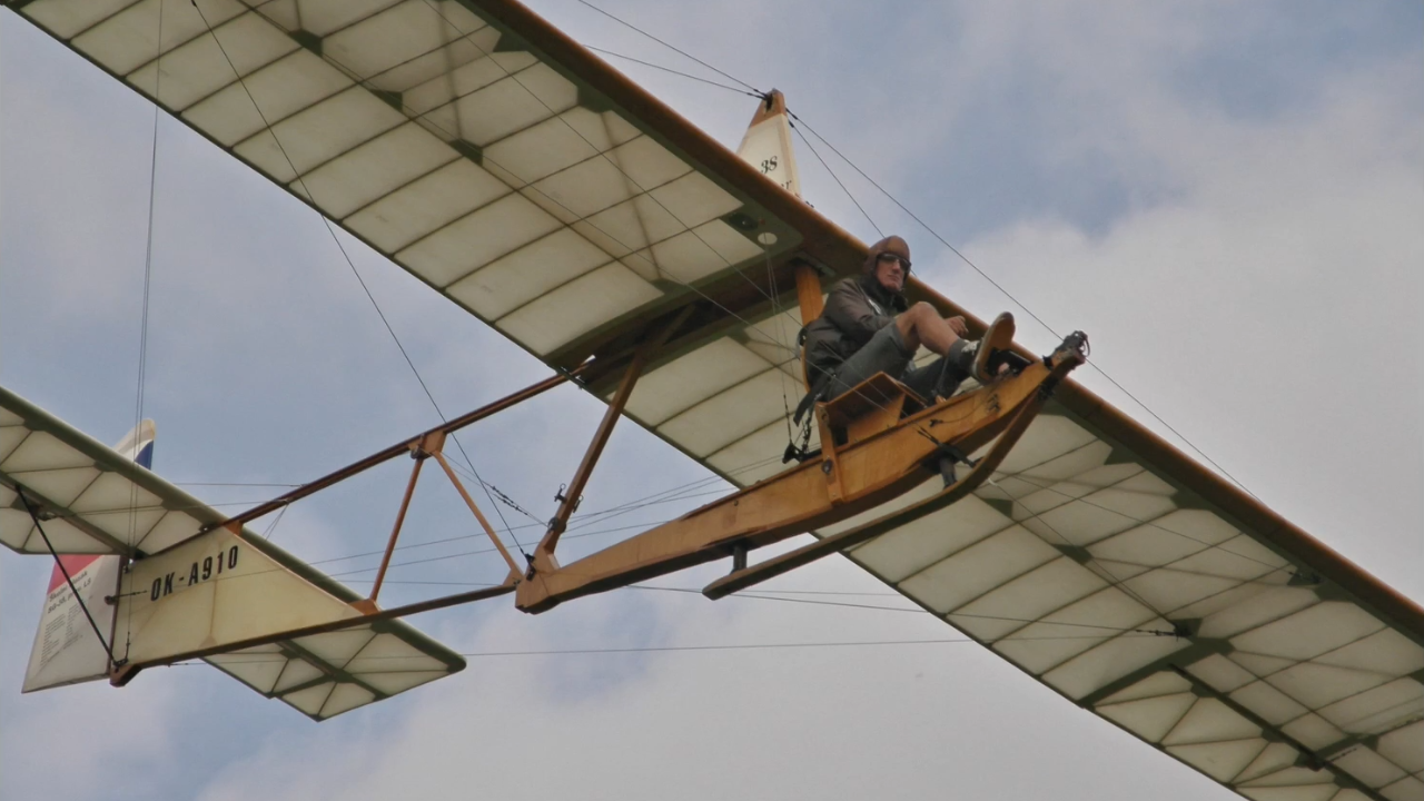 Jiří Leník: Pilot, který přežil pád kluzáku a znovu létá | Stream